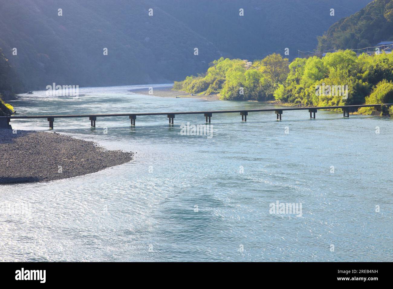 Sunken bridge hi-res stock photography and images - Alamy