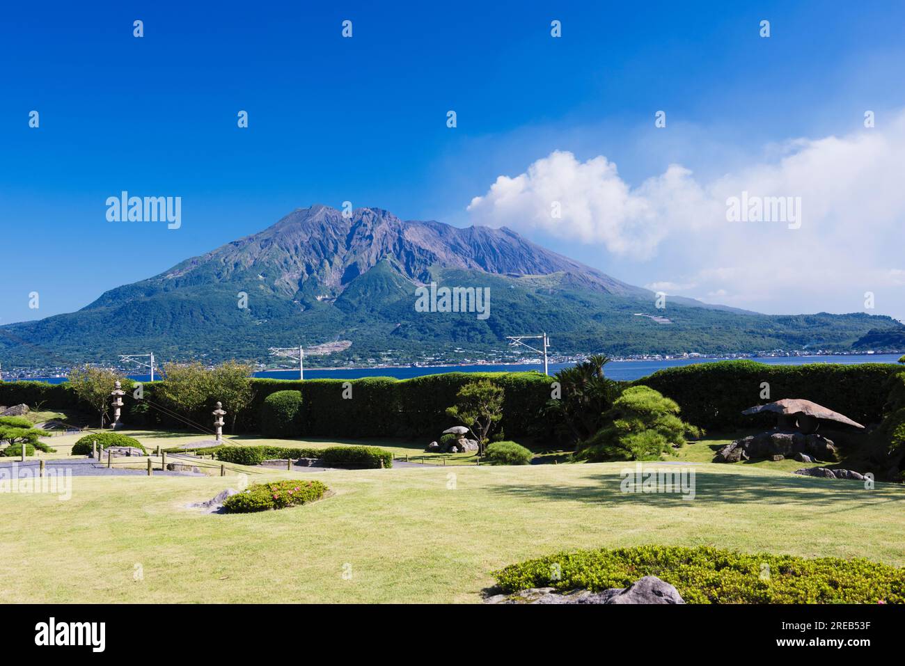 100 selection of japanese geological features hi-res stock photography ...