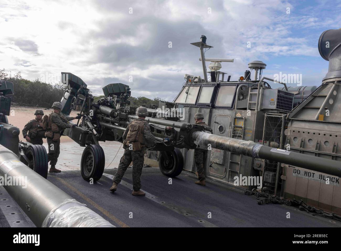 U.S. Marines with Battalion Landing Team 2/1, 31st Marine Expeditionary ...
