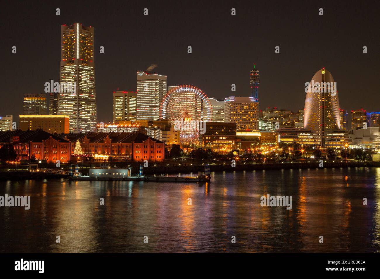 Minato mirai hi-res stock photography and images - Alamy