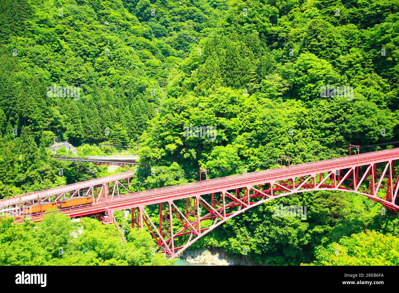 Kurobe Gorge Railway Stock Photo - Alamy