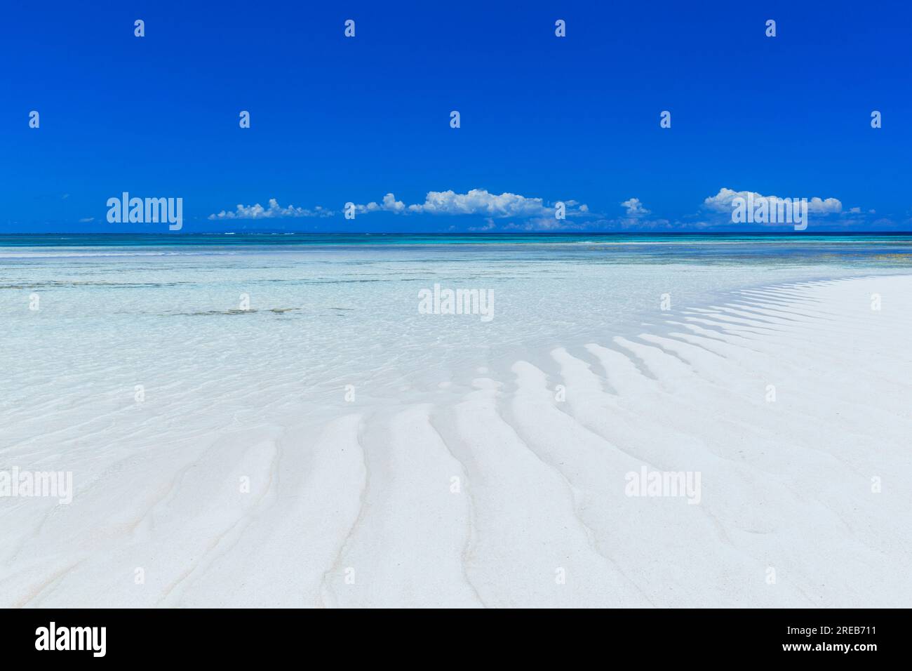 Yurigahama Beach and Cumulonimbus Clouds Stock Photo - Alamy