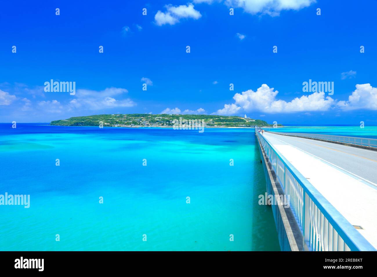 Kouri Island and Kouri Ohashi Bridge Stock Photo - Alamy