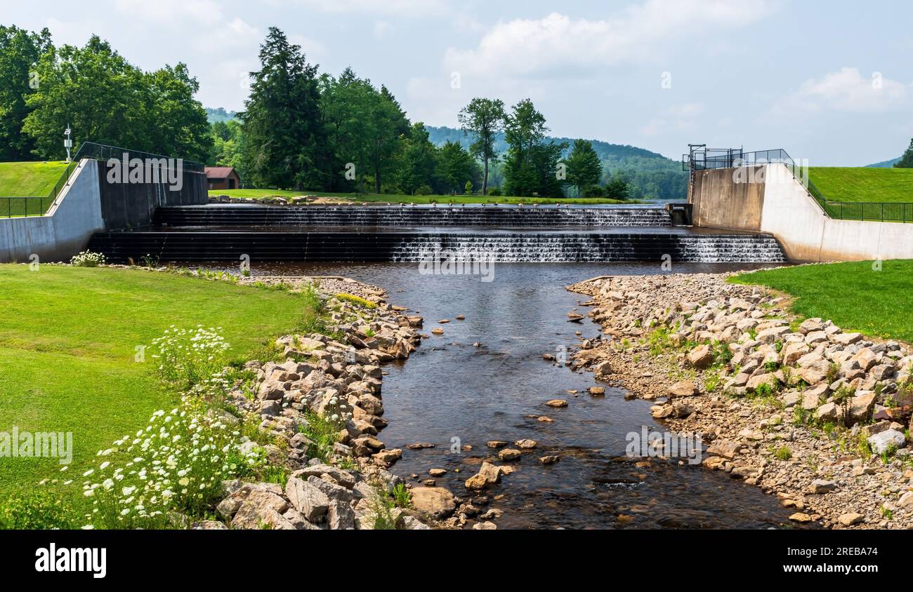 The spillway from the dam in Chapman State Park in Clarendon ...