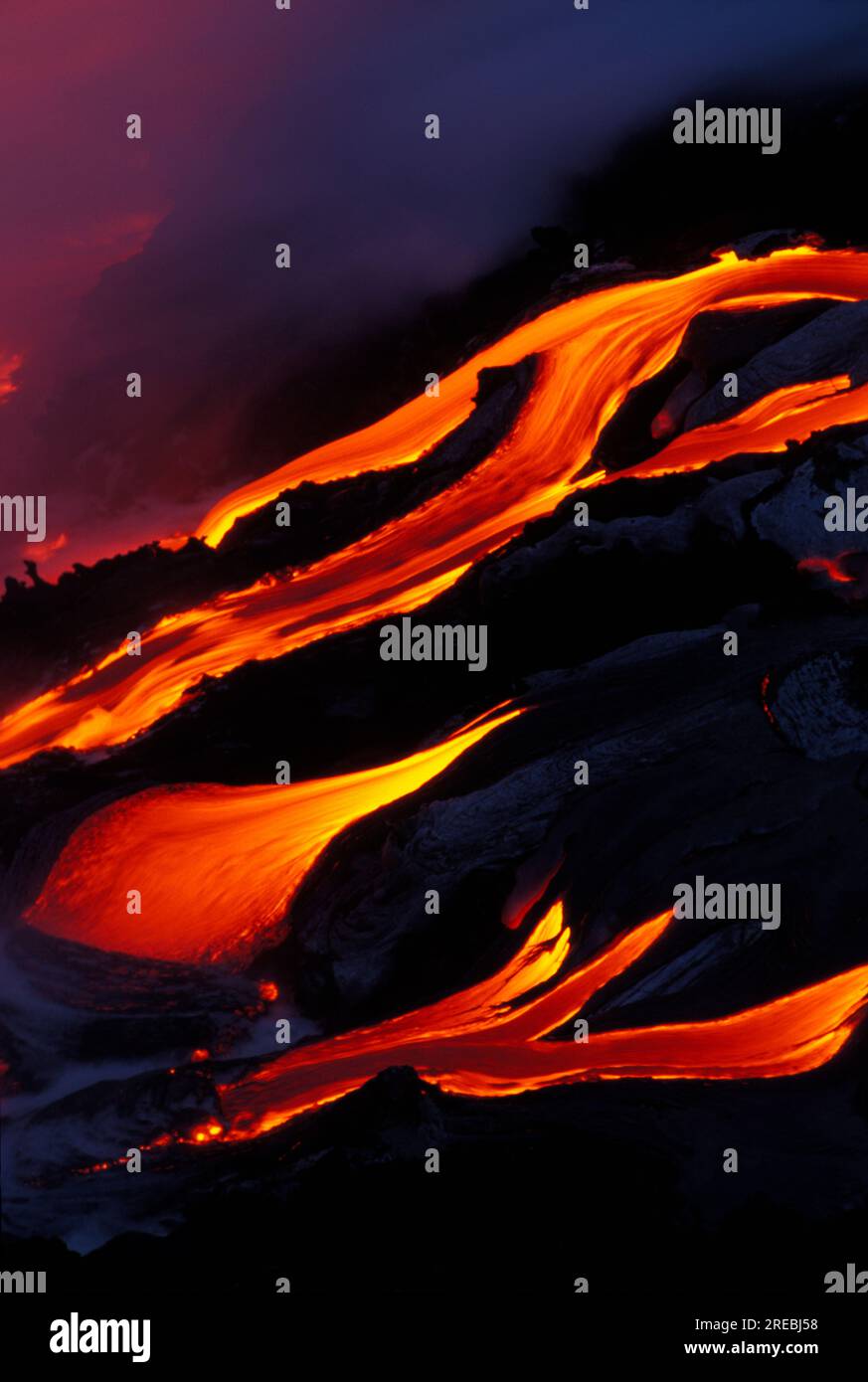 Lava flow from Kilauea Volcano as it enters the Pacific Ocean. Hawaii ...