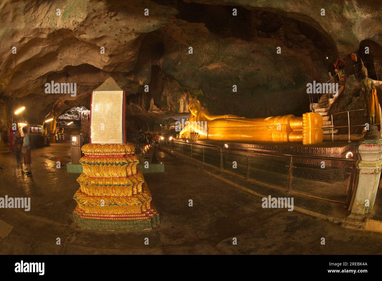 The golden reclining Buddha image is 14 meters long with perfect beauty ...