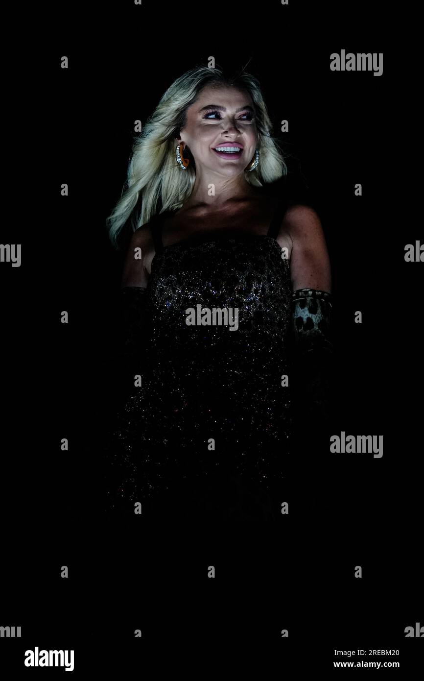 Hadise hi-res stock photography and images - Alamy