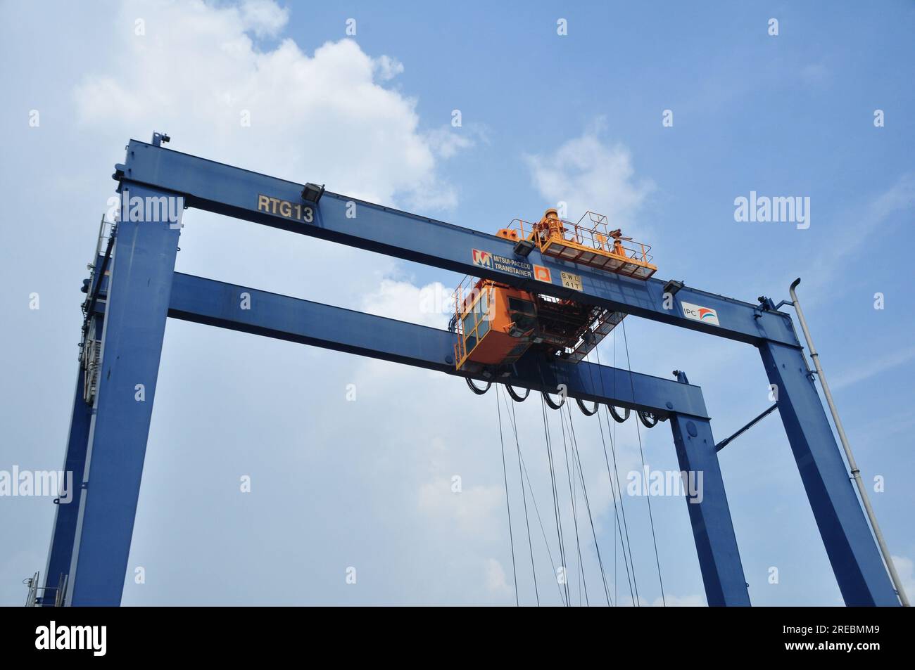 Jakarta, Indonesia - May 26, 2017 : Container loading and unloading ...