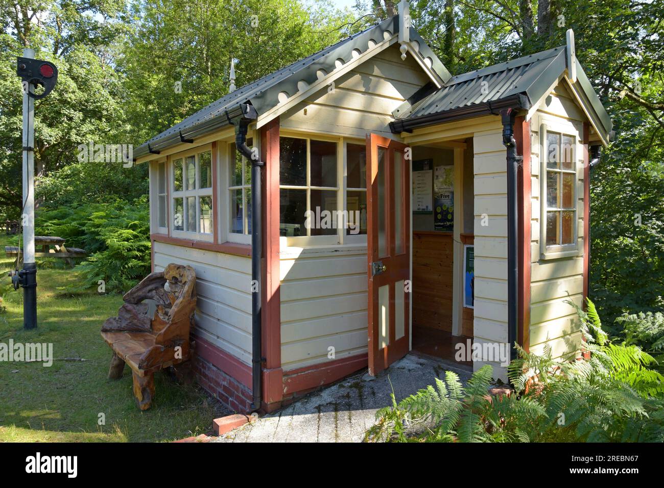 The signal box from Newbridge on Wye station, relocated and restored at ...