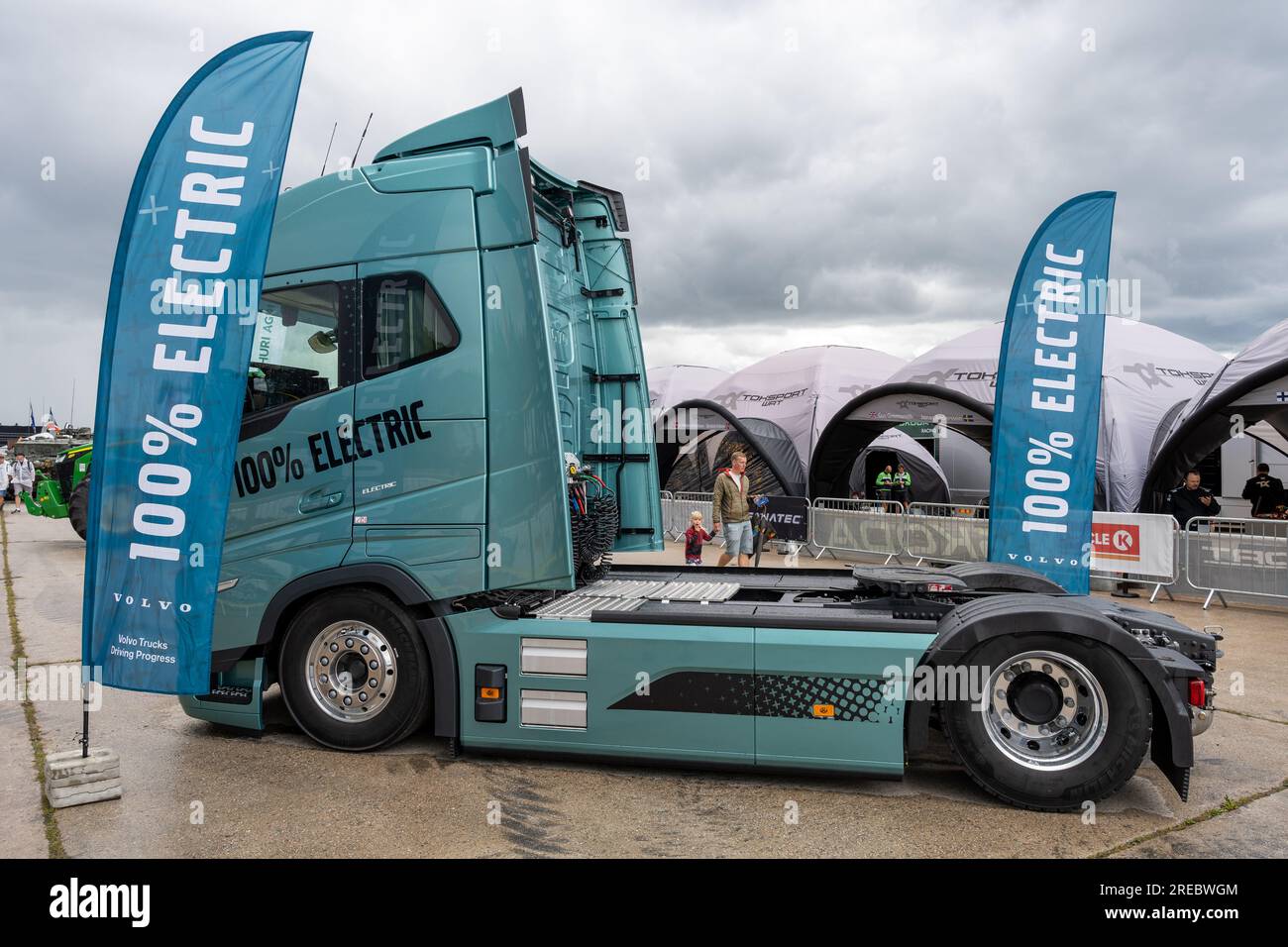 Volvo fh electric store