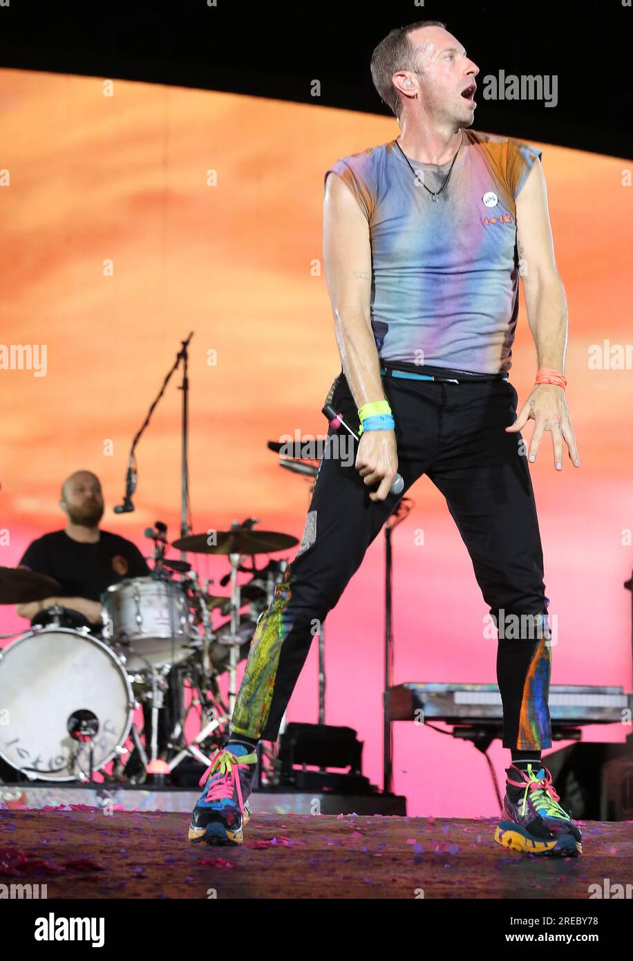 Coldplay concert 2023 hi-res stock photography and images - Alamy
