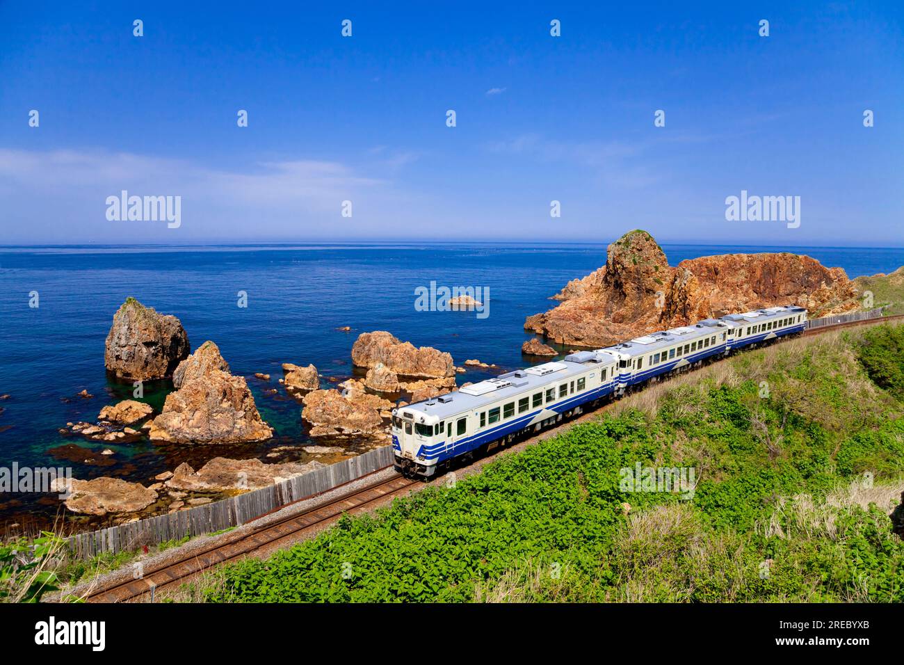 Electric rail line hi-res stock photography and images - Alamy
