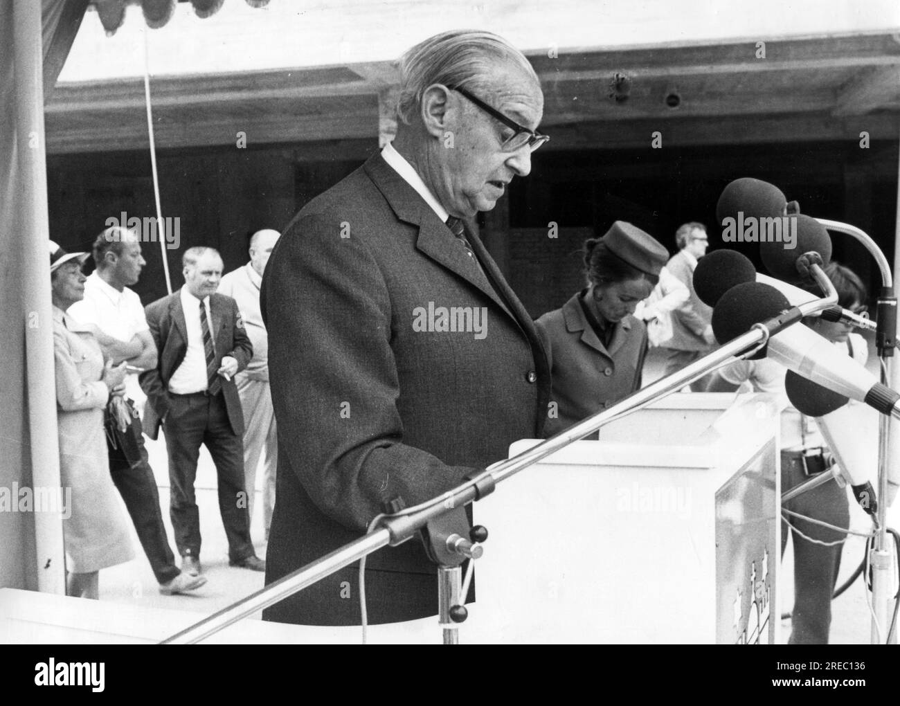 Info desks Black and White Stock Photos & Images - Alamy