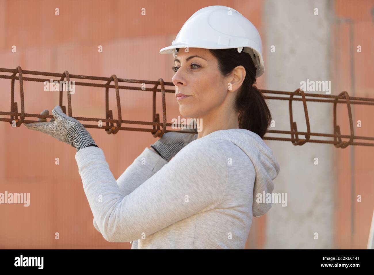 Steel bar carrying hi-res stock photography and images - Alamy