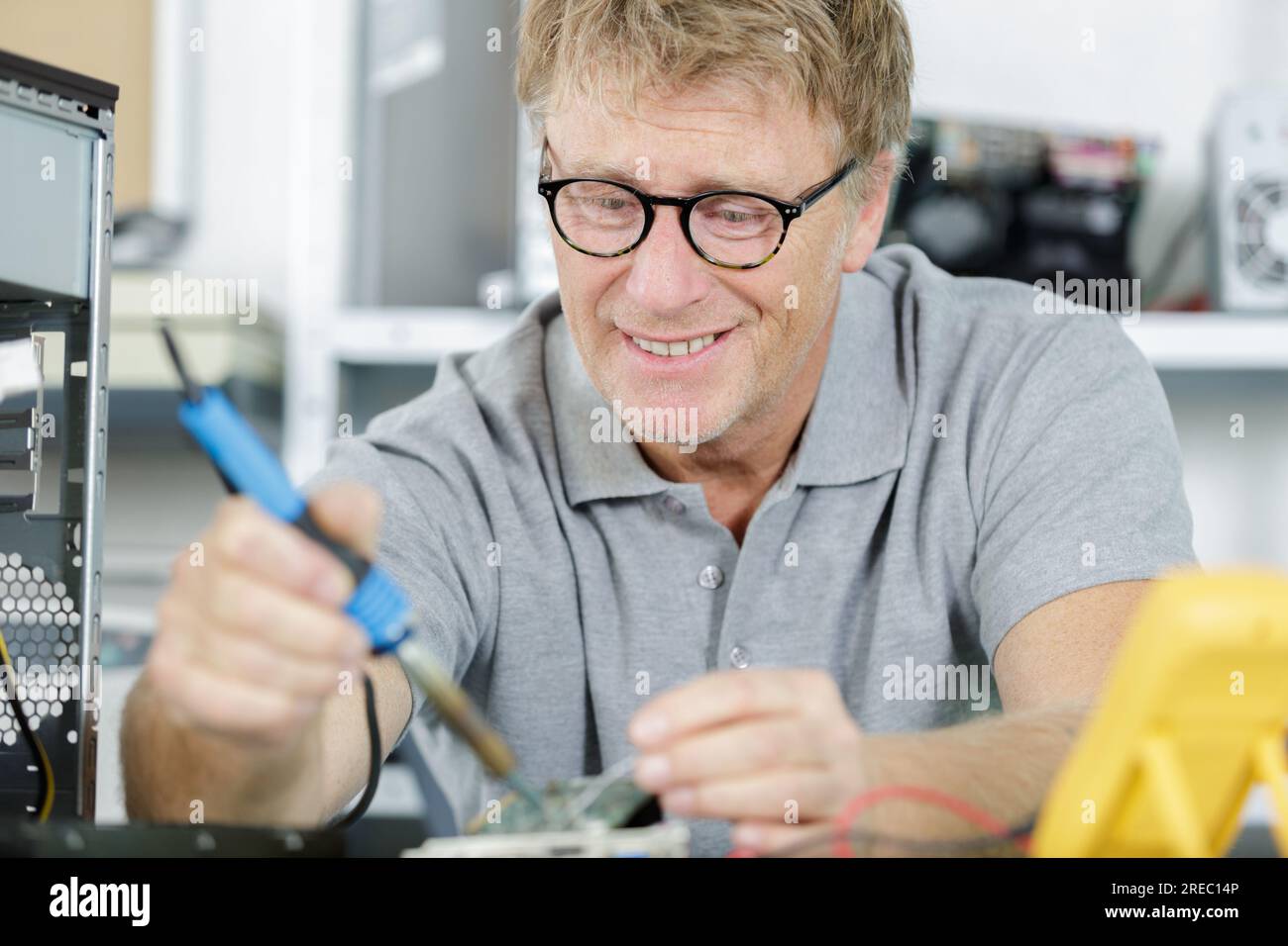 Testing circuit board in hi-res stock photography and images - Alamy