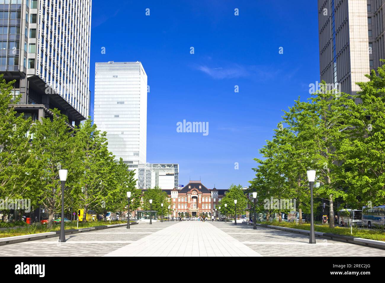 Shin tokyo building hi-res stock photography and images - Alamy