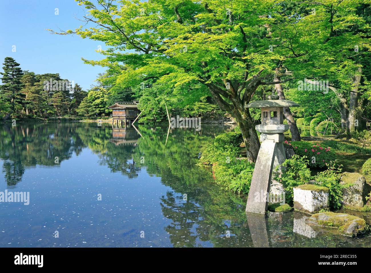 Spring kenrokuen gardens hi-res stock photography and images - Alamy