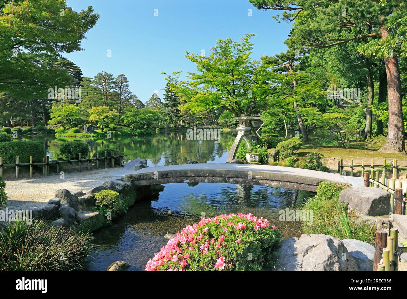 Spring kenrokuen gardens hi-res stock photography and images - Alamy