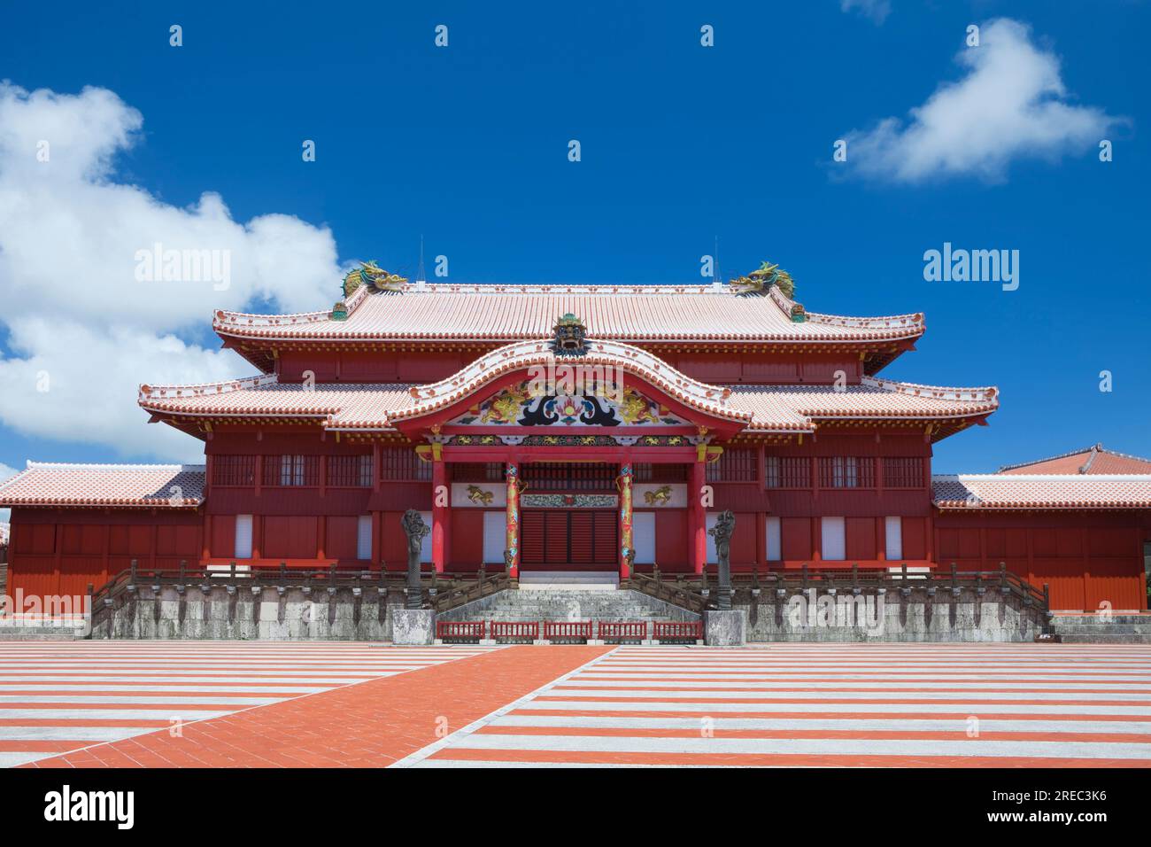 Shuri castle hi-res stock photography and images - Alamy