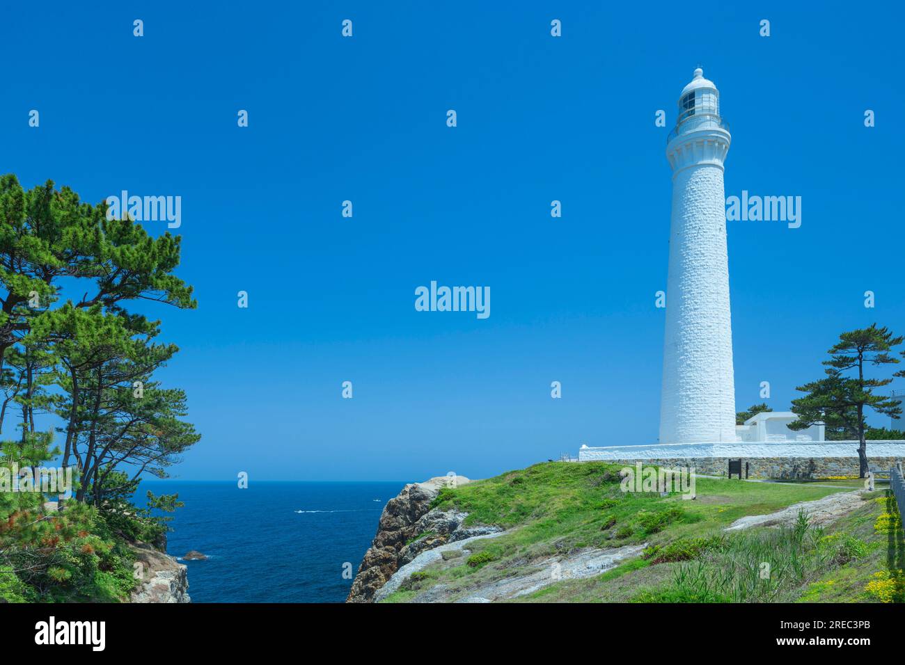 50 selections of japanese lighthouses hi-res stock photography and ...