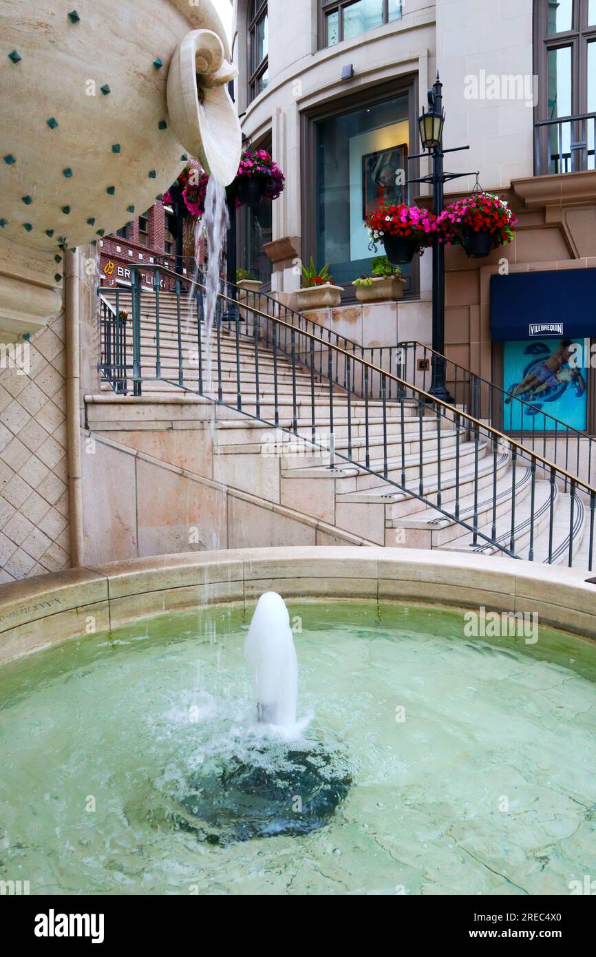 Beverly Hills, California:Rodeo Drive Steps and Fountain Stock Photo ...