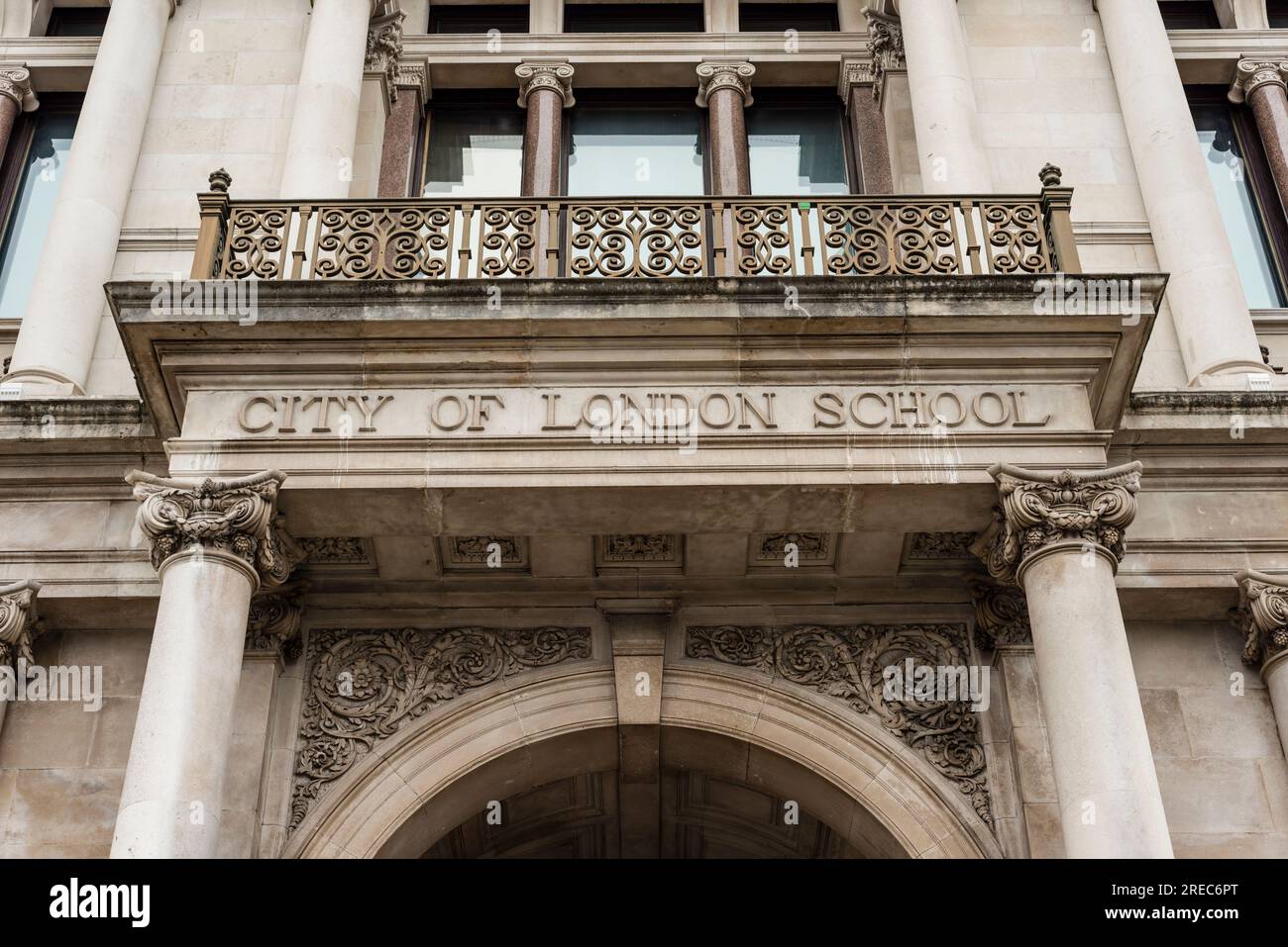 School signage hi-res stock photography and images - Alamy