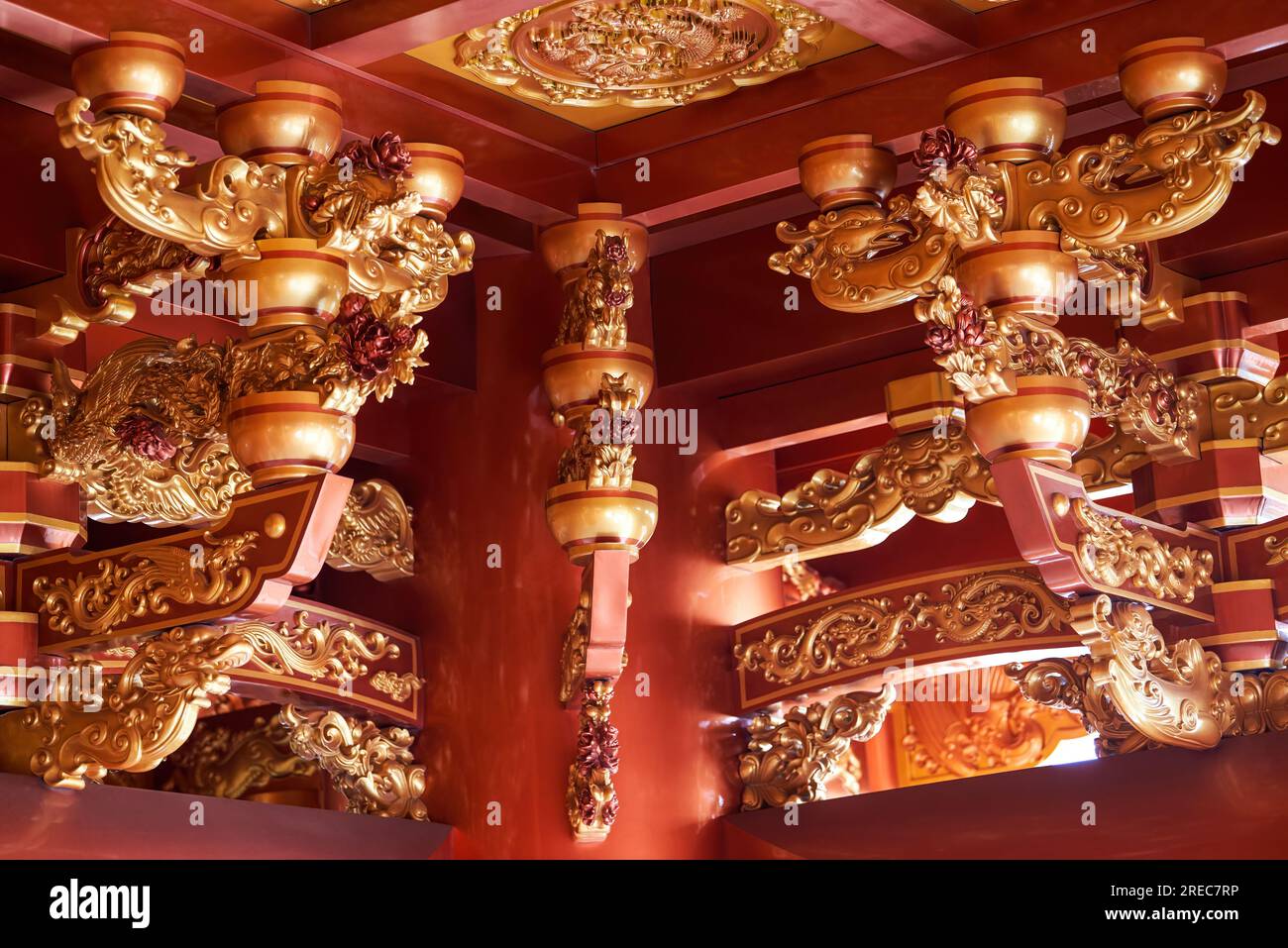 Brilliant and luxurious Chinese-style building with gold wood carving ...