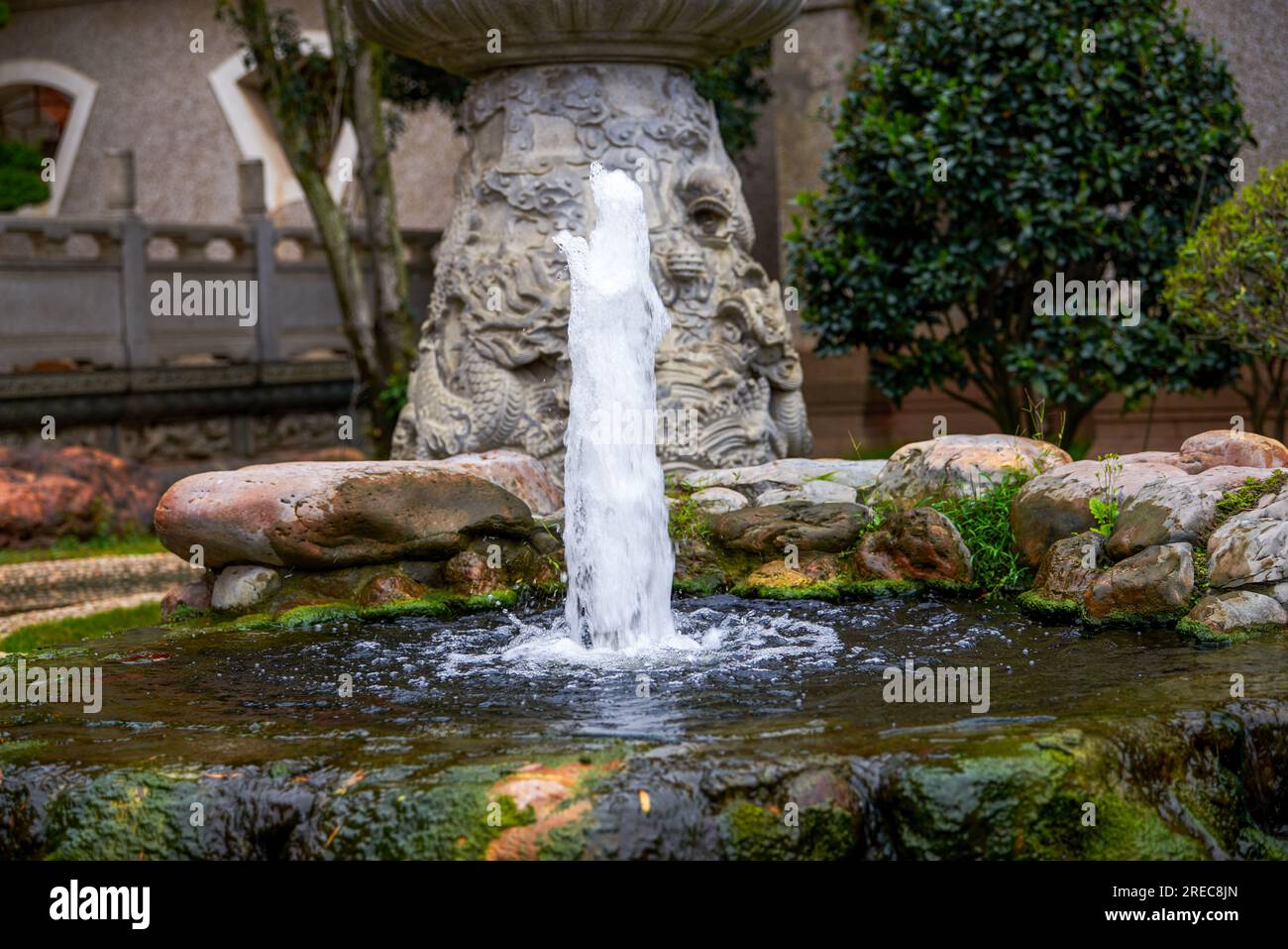 Park bench garden fountain pathway hi-res stock photography and images ...