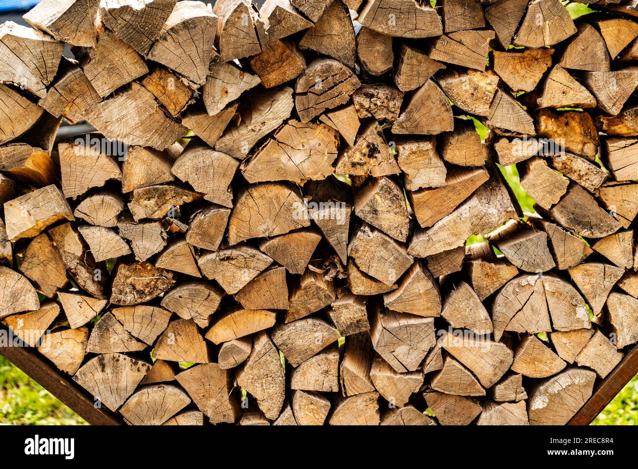 Wood chopped and stacked, Wood texture Stock Photo - Alamy
