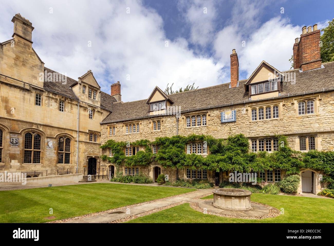 Building of oxford university hi-res stock photography and images - Alamy