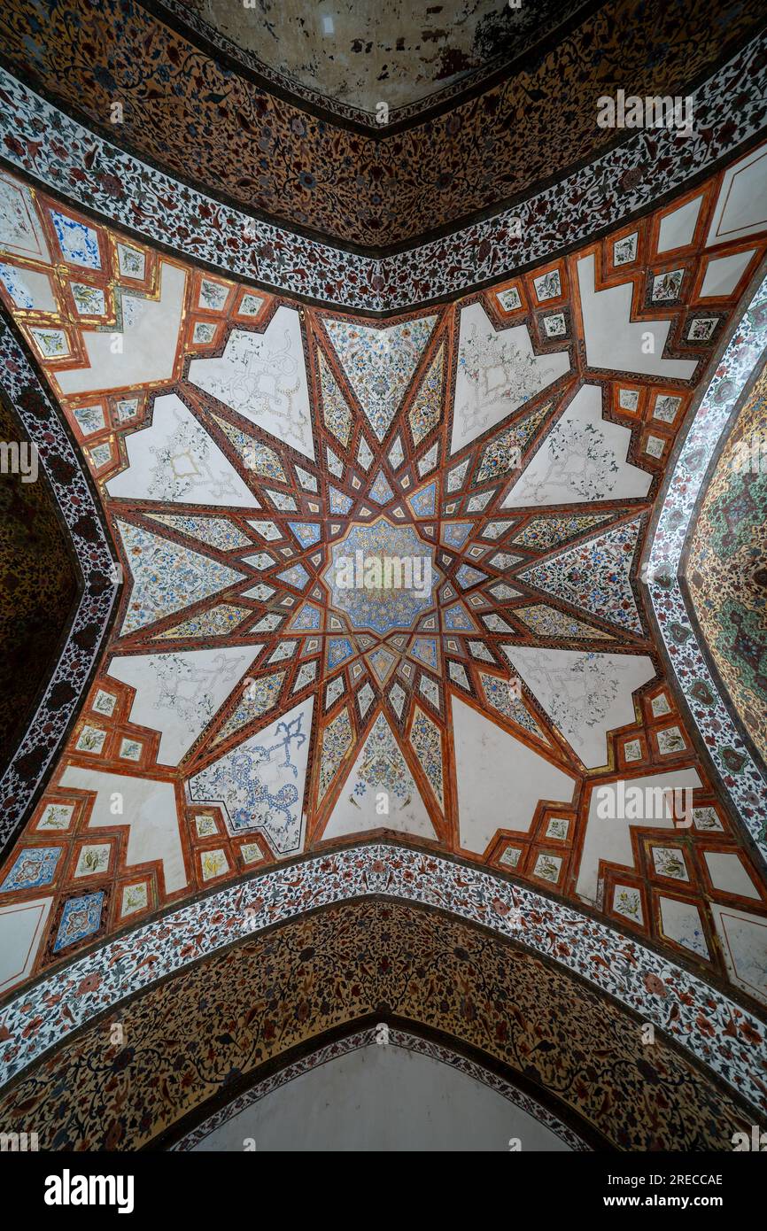 The garden was built under the reign of Abbas I of Persia and completed ...