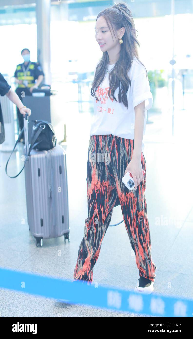 Chinese singer and actress Fei appears at airport in Changsha City ...