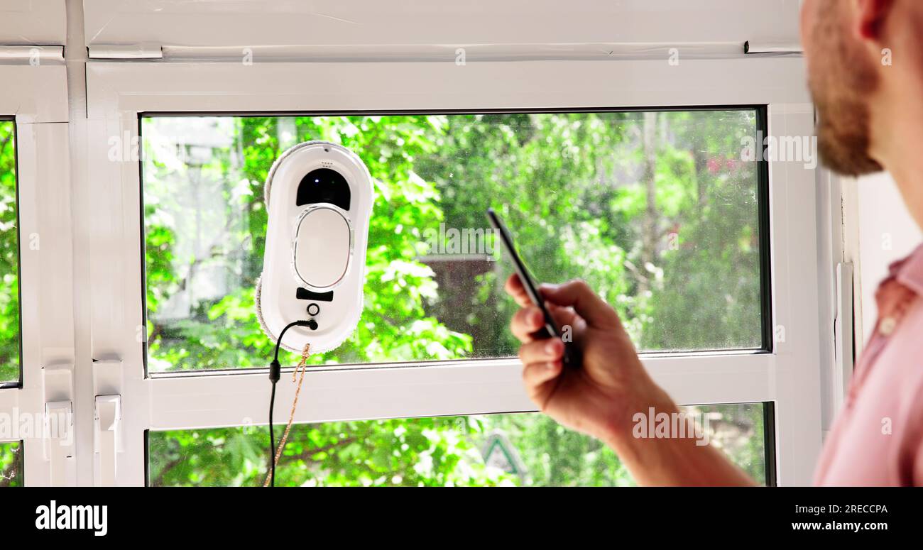 Automatic Window Glass Washer. Robot Appliance Machine Stock Photo - Alamy