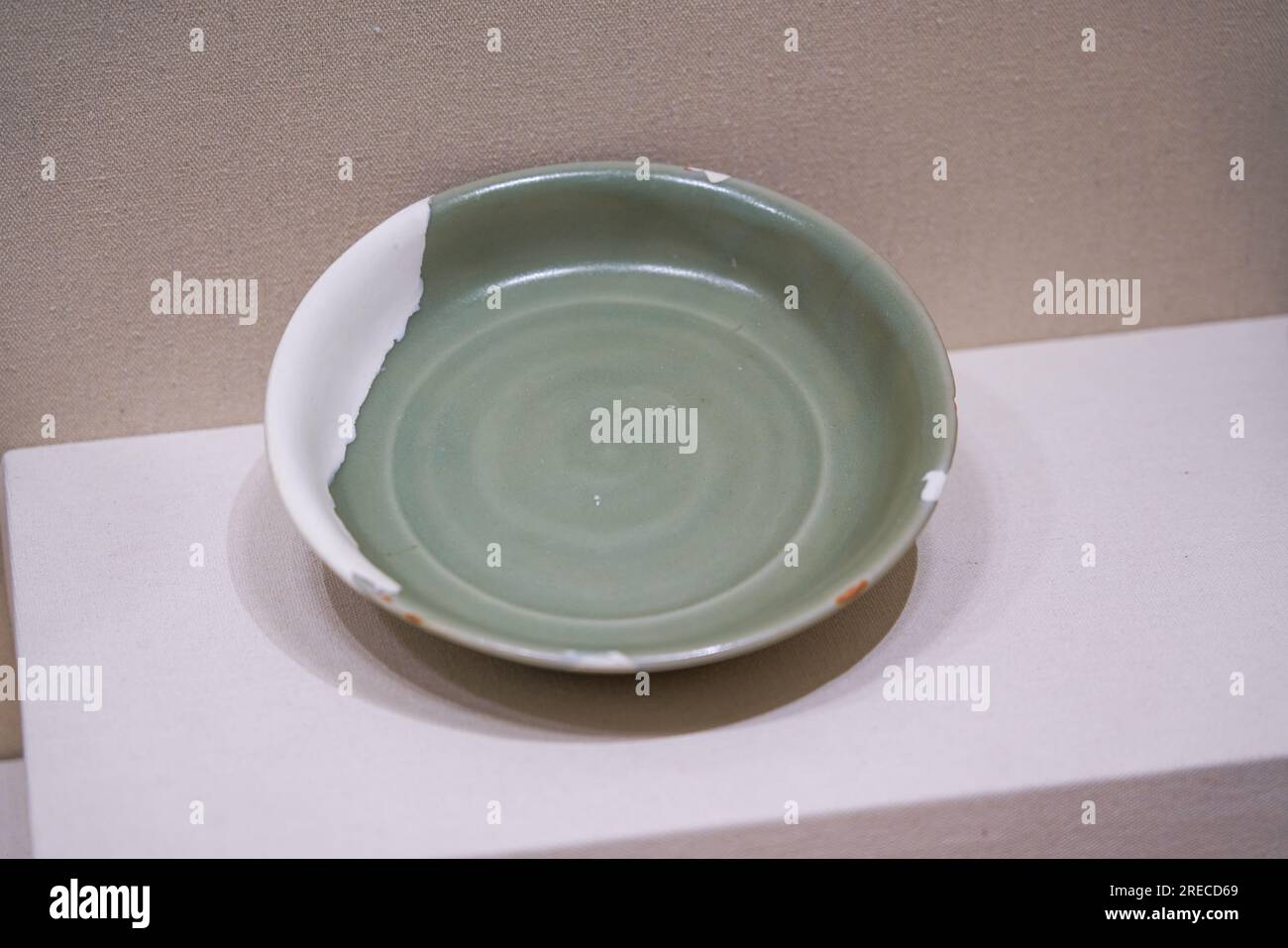 Exquisite ancient Chinese glazed ceramic dinner plate Stock Photo - Alamy