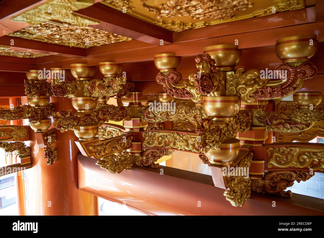 Brilliant and luxurious Chinese-style building with gold wood carving ...