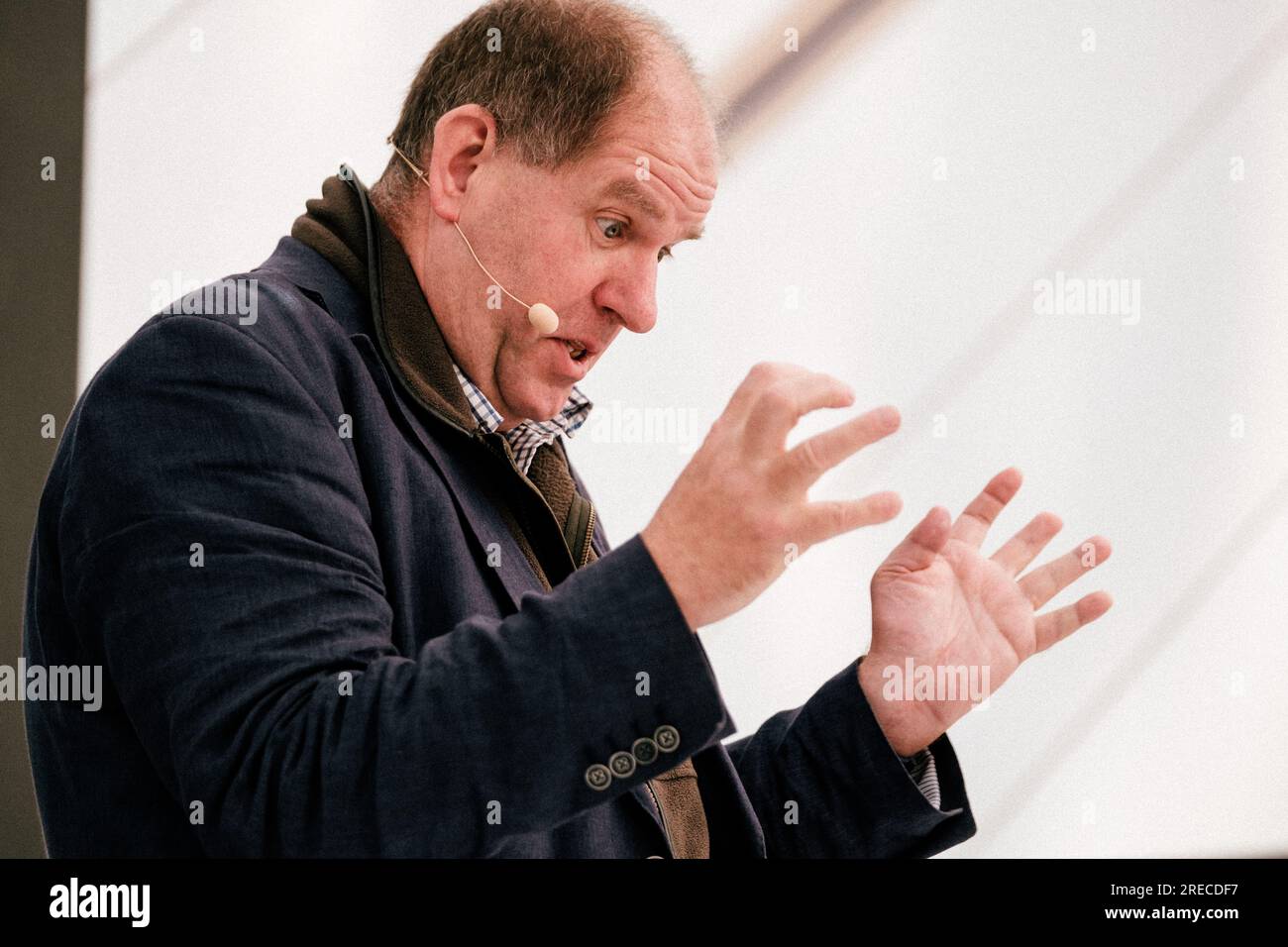 Charles foster hi-res stock photography and images - Alamy