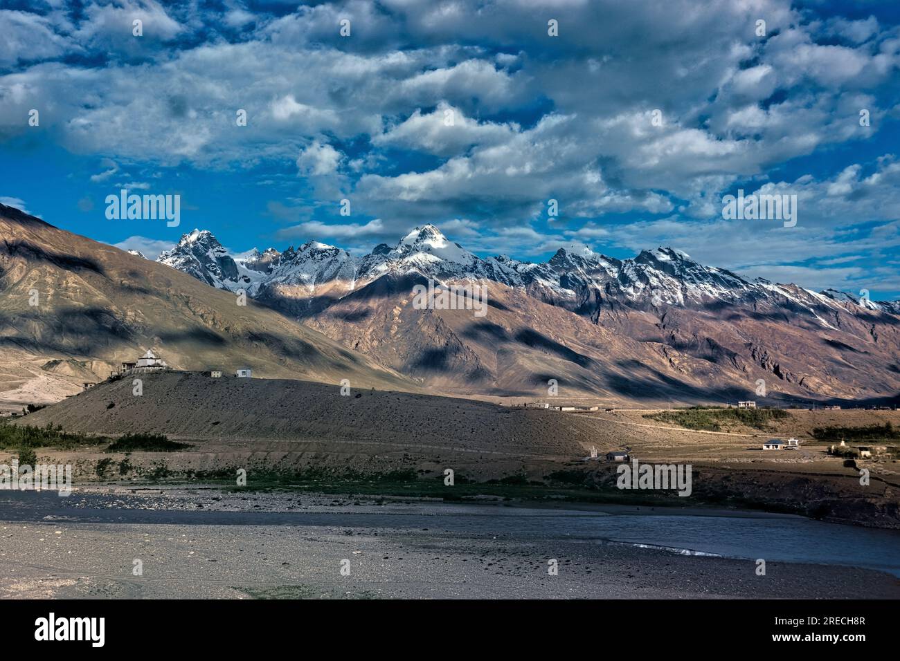 High mountains valley zanskar hi-res stock photography and images - Alamy