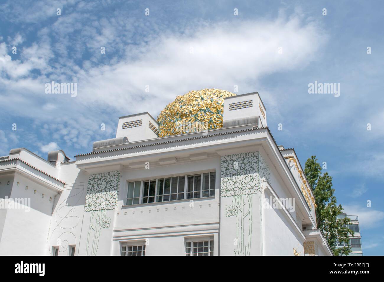Exhibition building wiener secession hi-res stock photography and ...