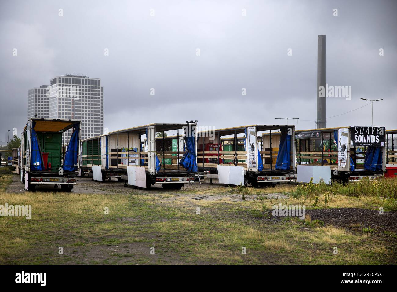 ROTTERDAM - Music car during the construction for the street parade of ...