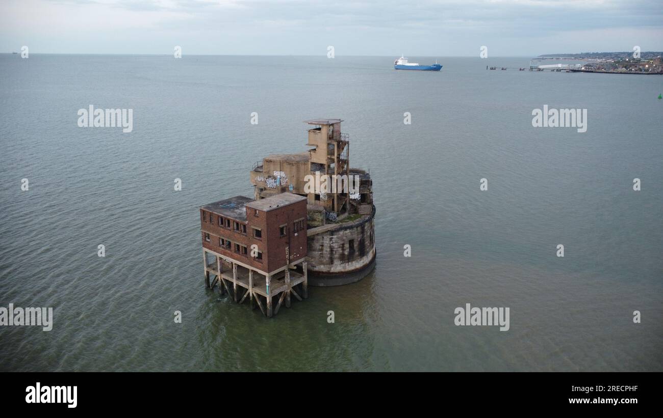 Isle of Grain, UK : Grain Tower Battery off the shore of Isle of Grain ...