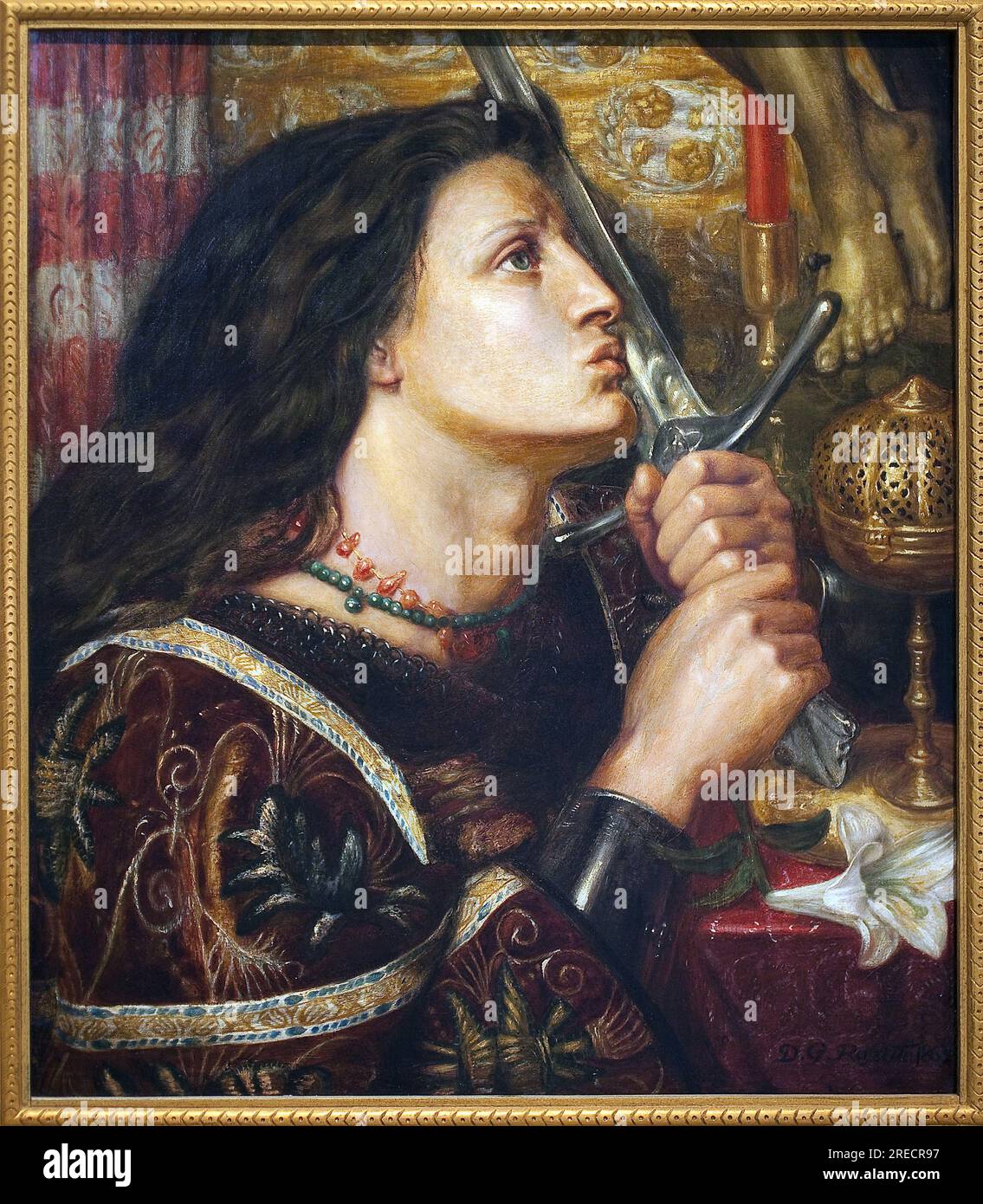 Jeanne d'Arc (1412-1431) embrassant l'epee de la delivrance. Peinture ...