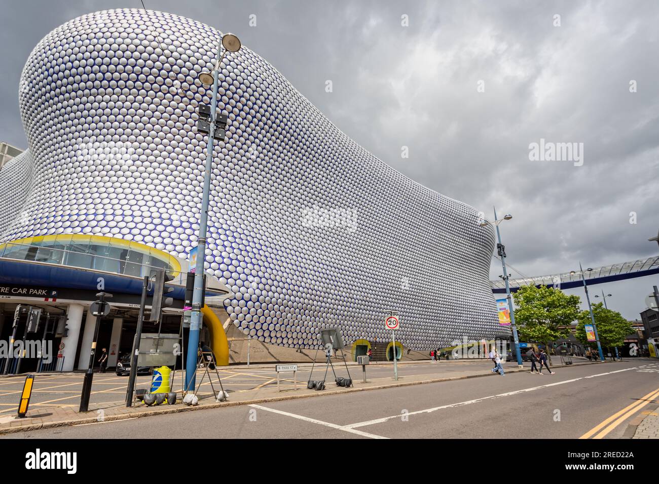 Iconic Bullring shopping Mall & aerial walkway connecting the Bullring ...