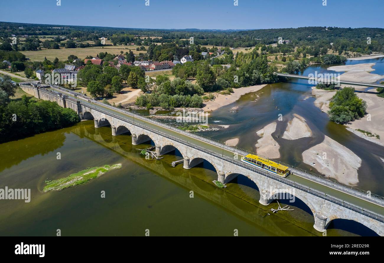 Cuffy (central France): aerial view of the Guetin navigable water ...