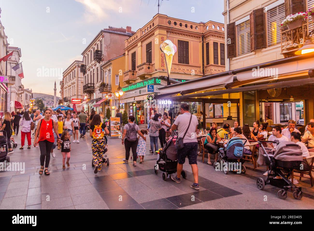 Bitola people hi-res stock photography and images - Alamy