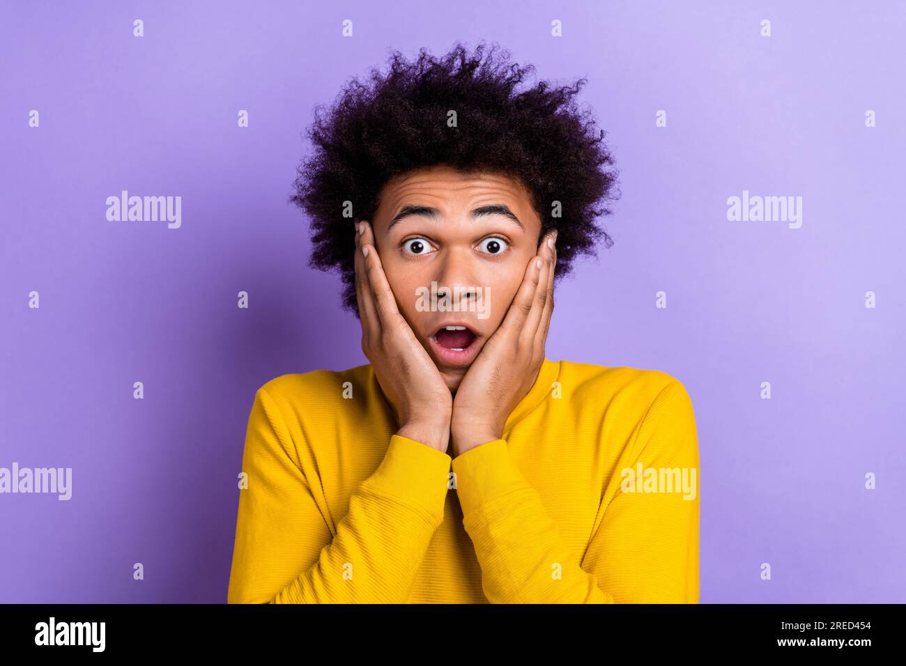 Photo of impressed speechless person arms touch cheekbones open mouth ...