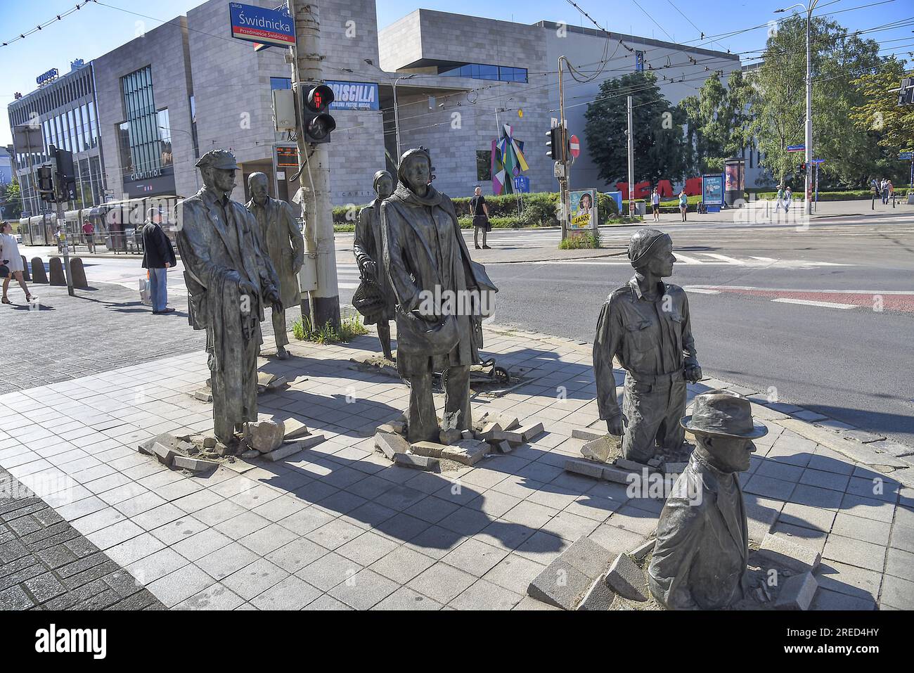 The Monument Of An Anonymous Passerby (Pomnik Anonimowego Przechodnia ...