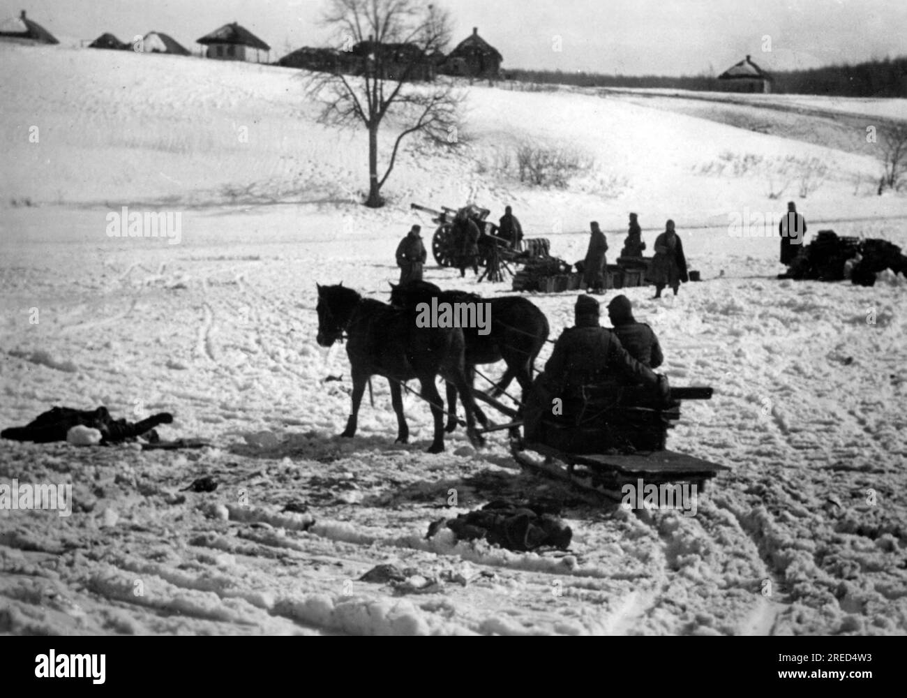 German artillery position on the Eastern Front near Bairak. In the ...