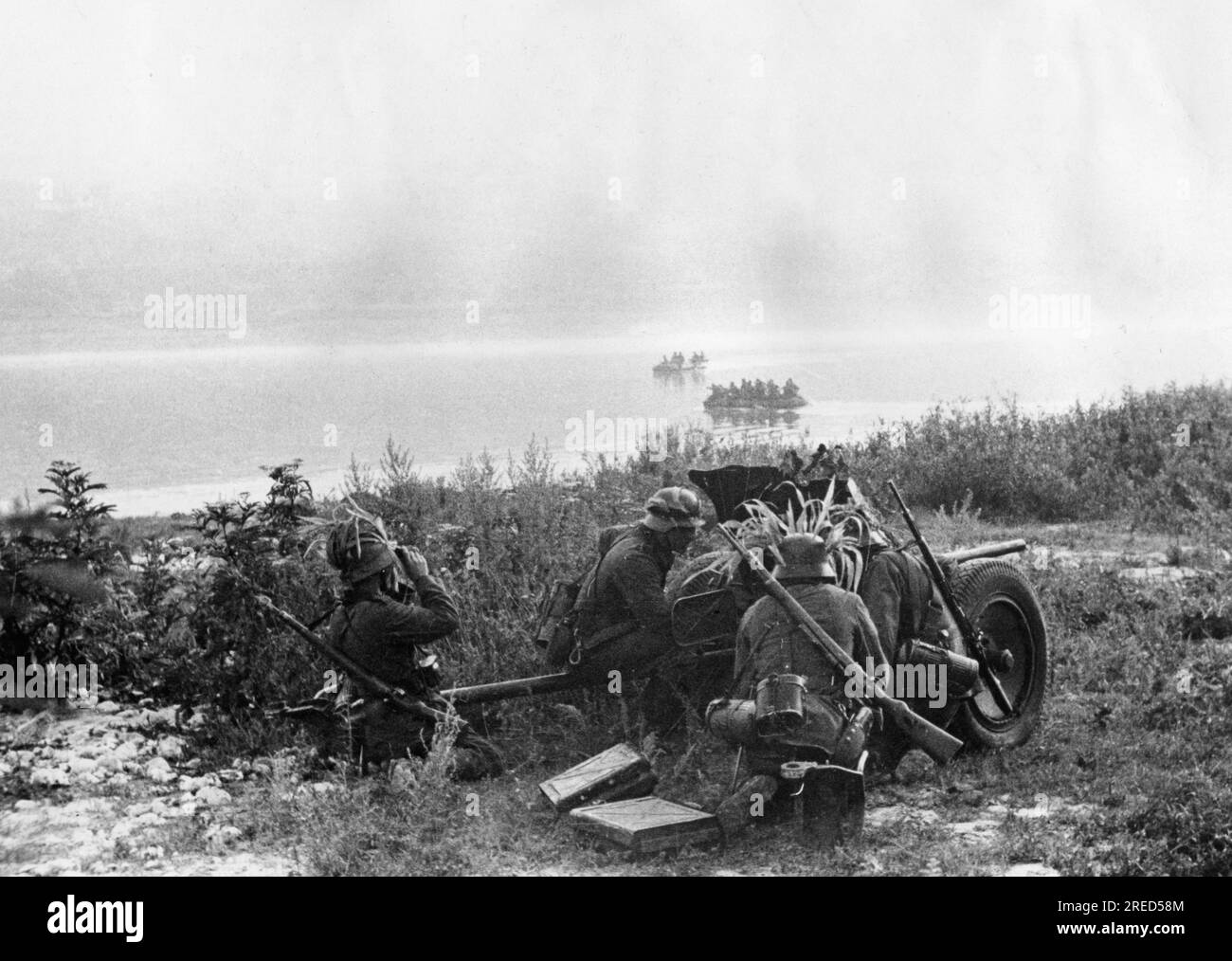 German soldiers secure the crossing over the Don River north of Rostov ...