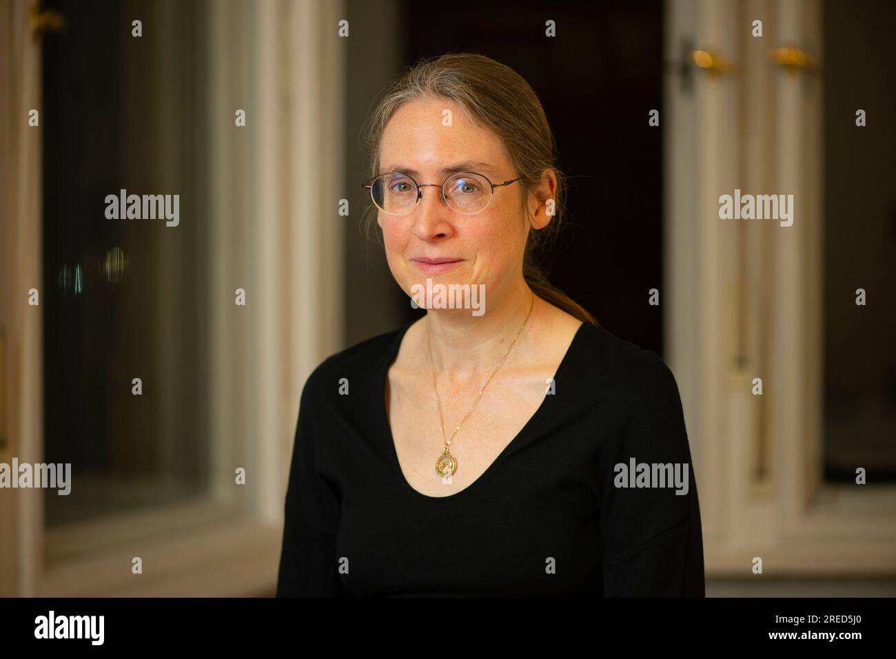 Human translator hi-res stock photography and images - Alamy