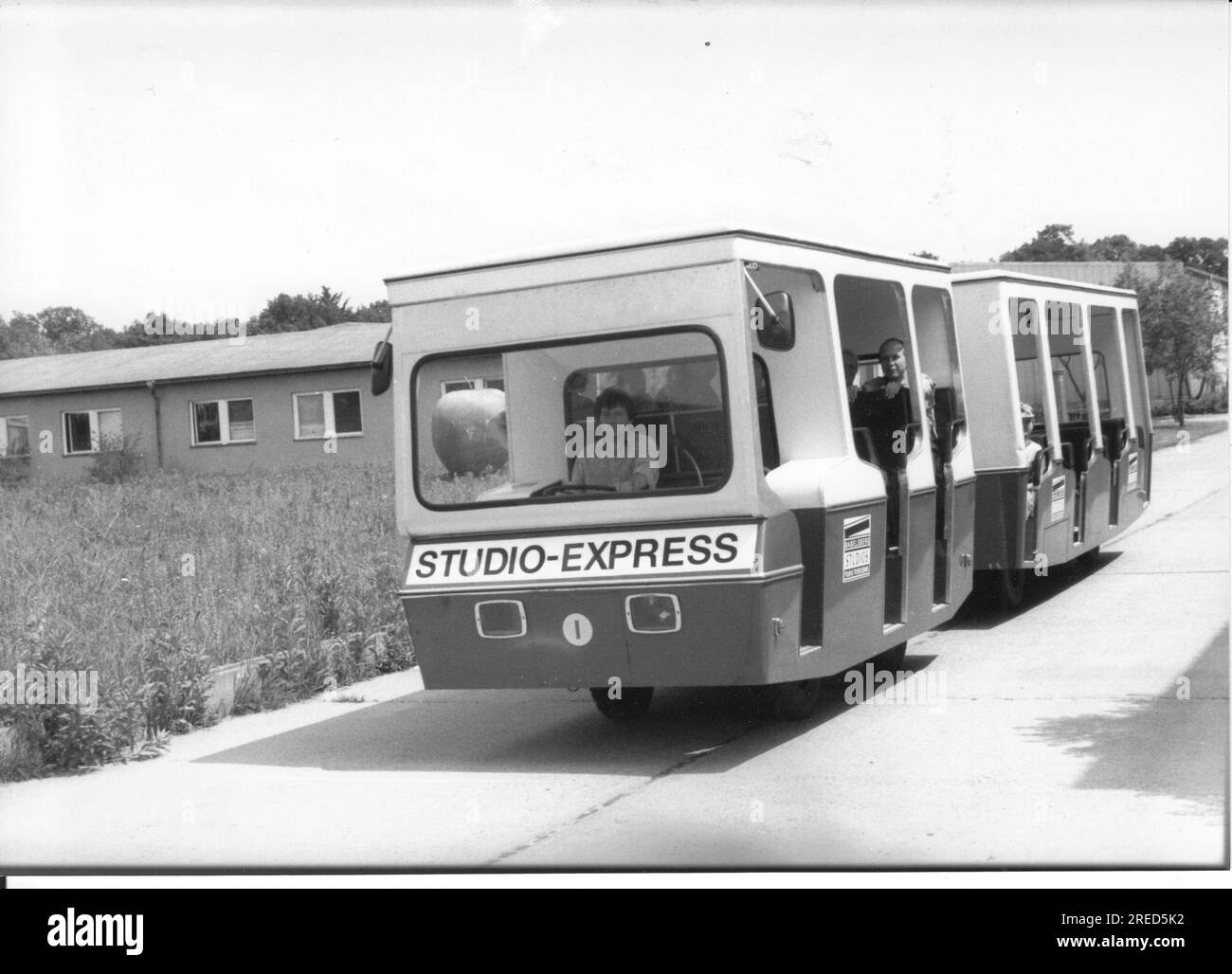 The Studio Express is a convenient way to travel around the Filmpark ...